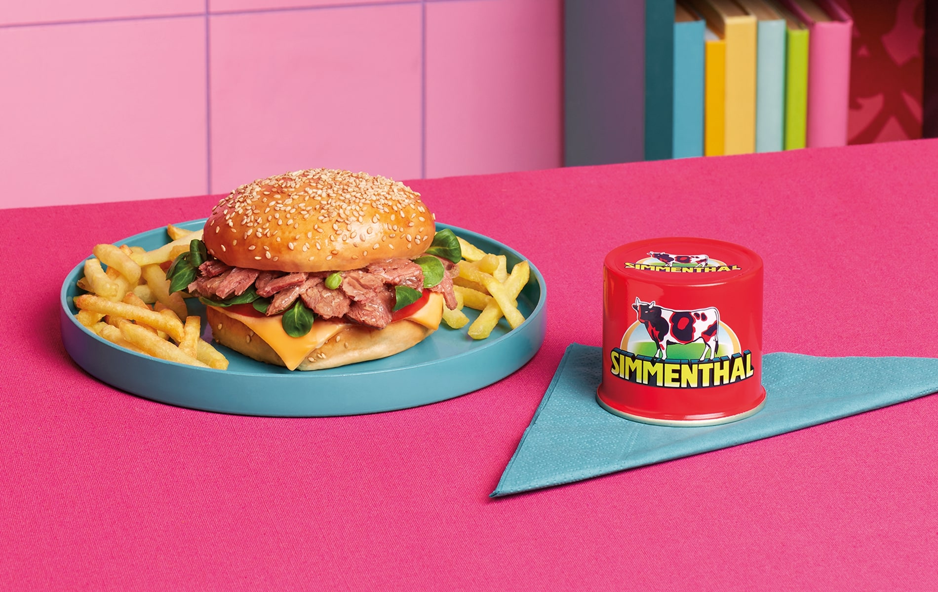 Panino con Simmenthal, cheddar e salsa ketchup - Simmenthal